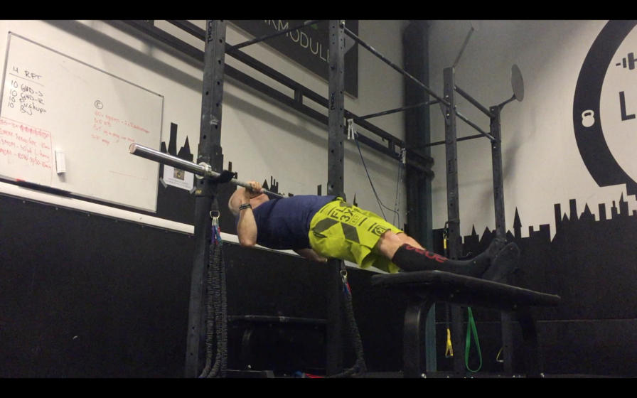 Horizontal pull-up - different versions and how to master it.