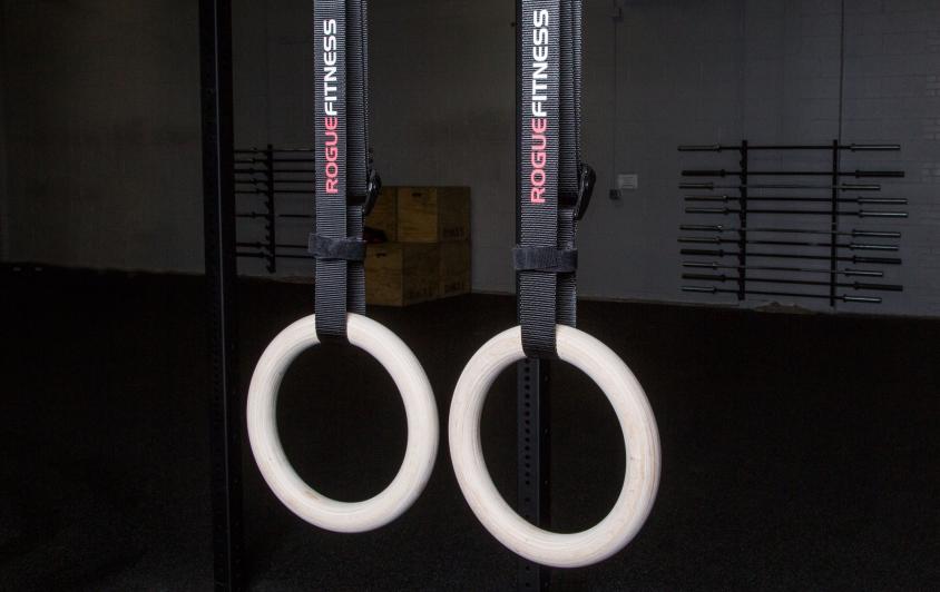 Calisthenics equipment - what to have and what you can be without.